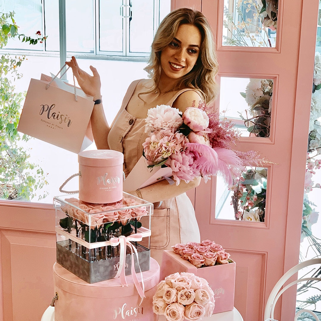 Fresh Flowers Delivery Dubai | Fresh Flowers Dubai | Plaisir Cadeaux ...